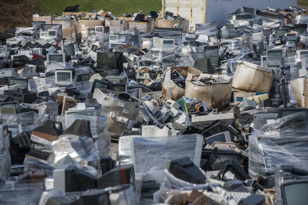 Here’s how to recycle those old laptops, iPhones and earbuds lying ...